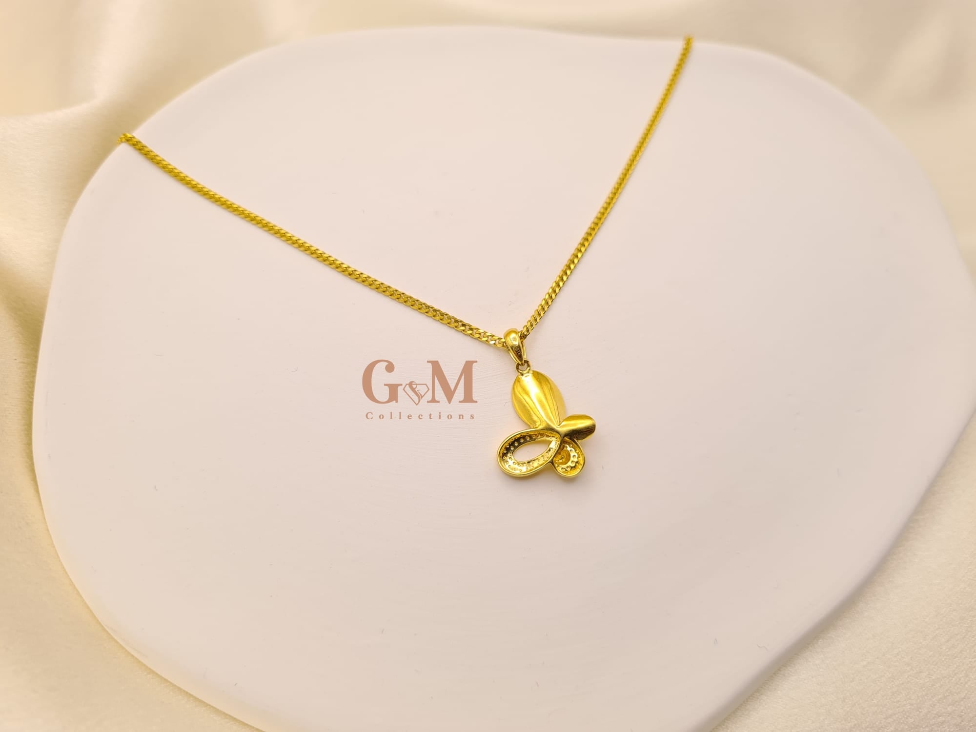 916 Gold Butterfly Pendant – G&M Collections Pte Ltd
